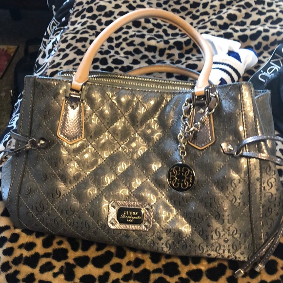 Guess | Bags | Beautiful New Guess Bag | Poshmark